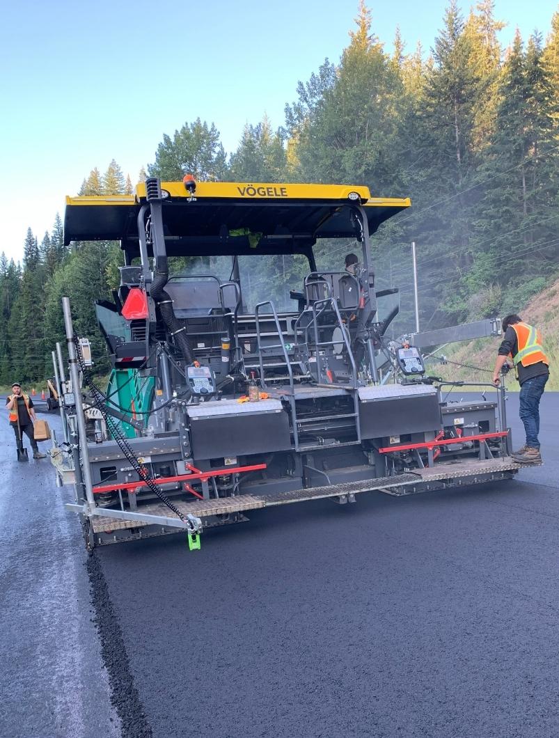 Highway 3 paving project complete // Dawson Construction